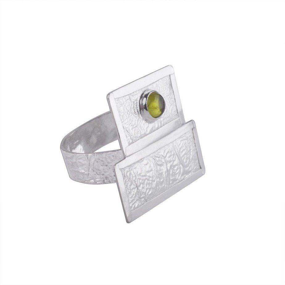Peridot Pyramid Textures Ring - Maria Belen Jewelry